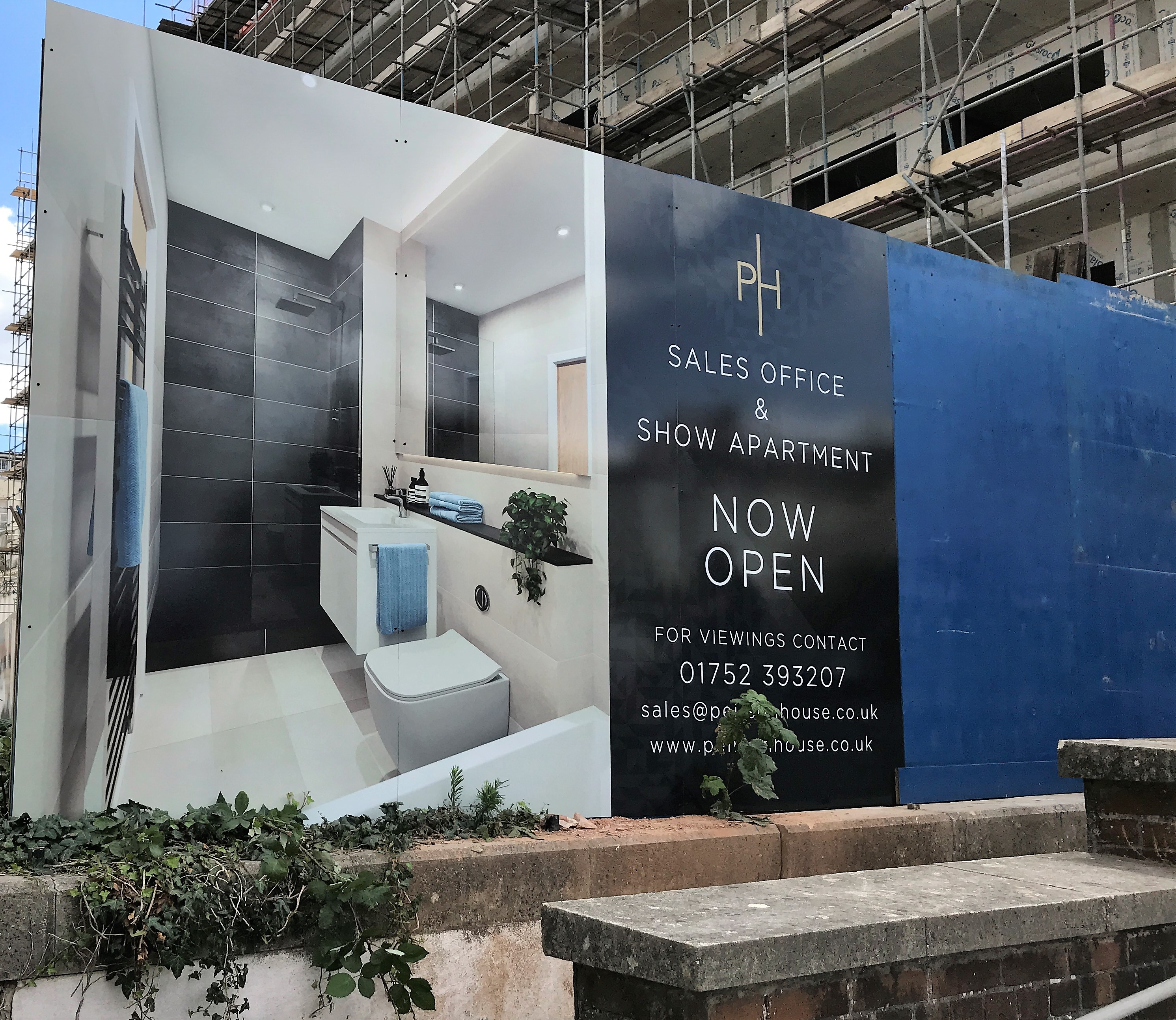 Advertising Hoardings & Construction Site Hoardings