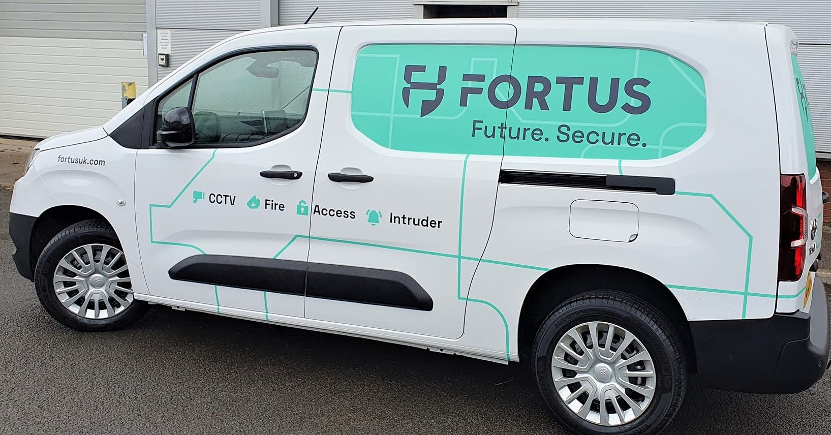 Van Graphics Installed For Fortus’ New National Fleet
