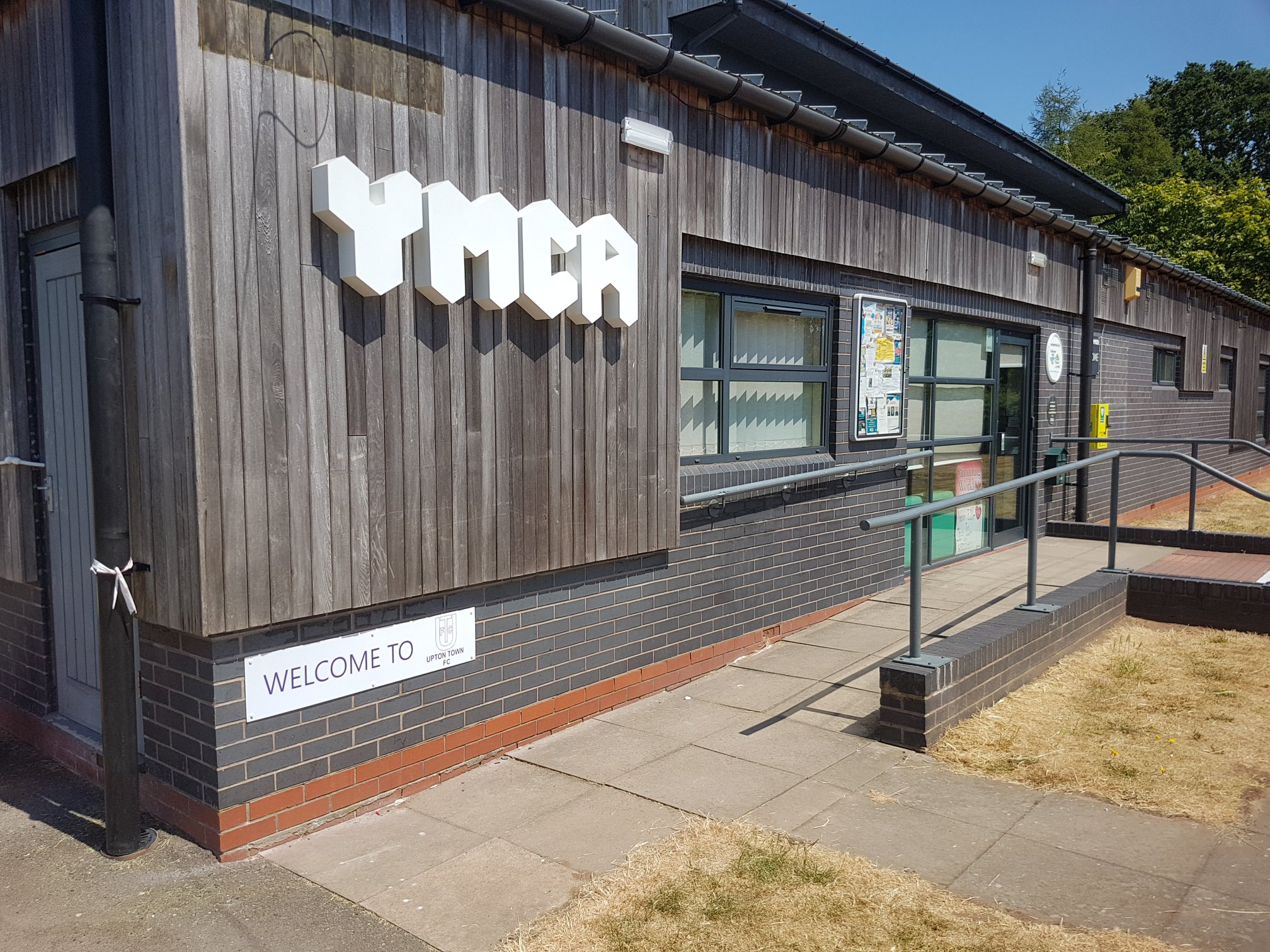 Built Up Letters & Logos Fascia Signs