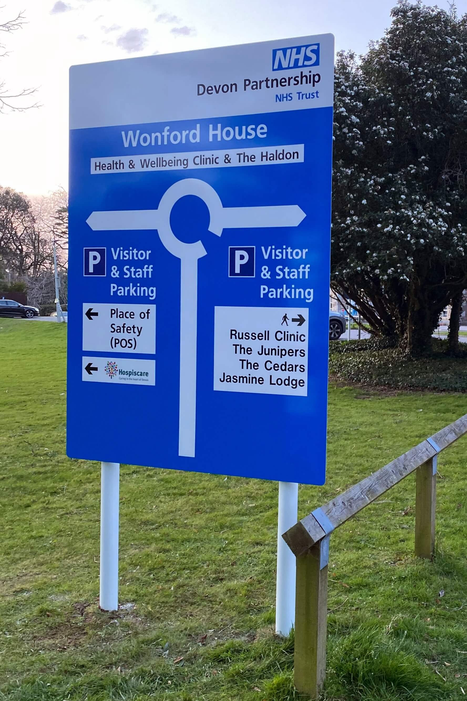 Healthcare Signage Guide | Signs Express