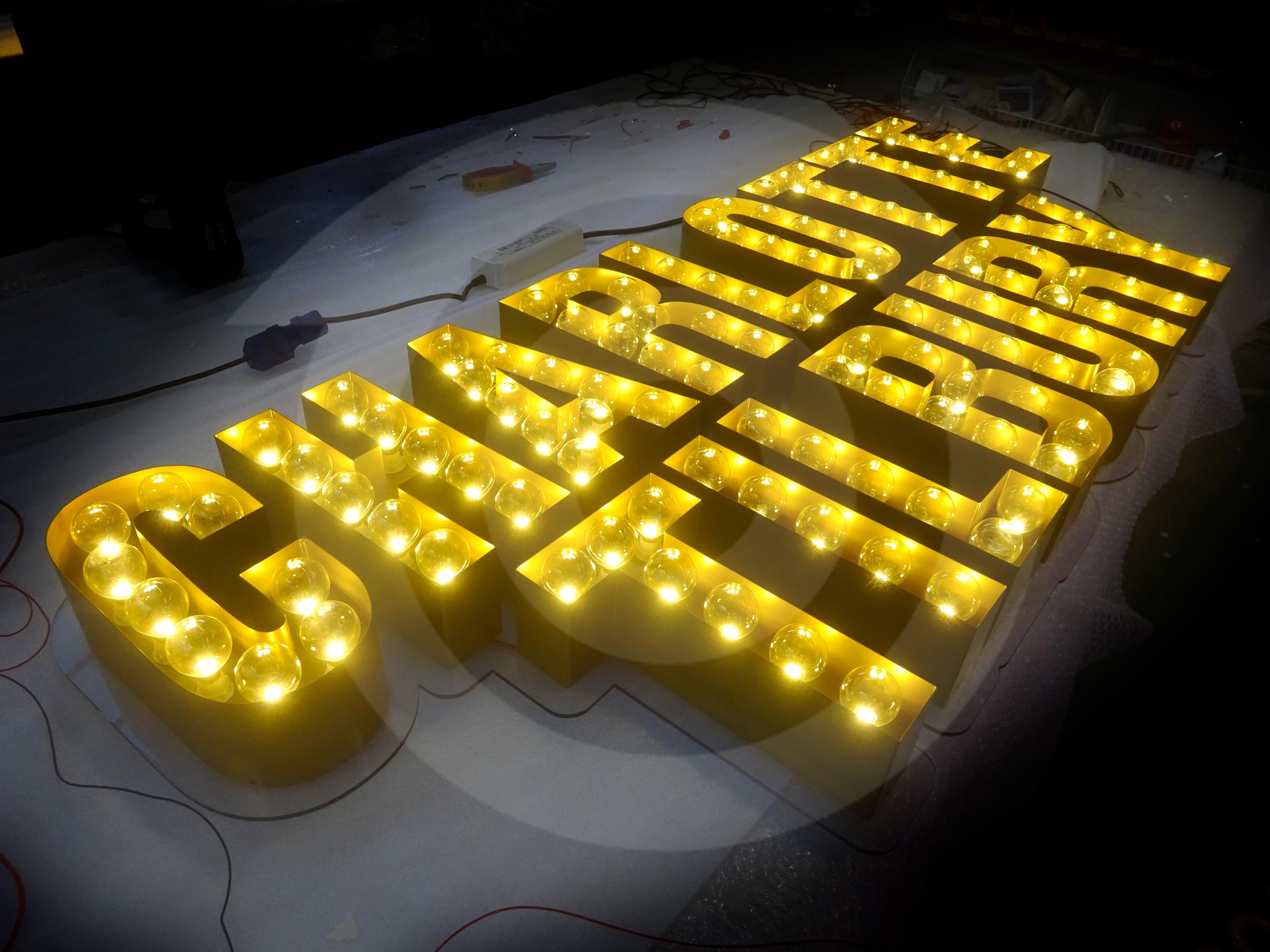 Illuminated Signs & Outdoor LED Signage – Signs Express